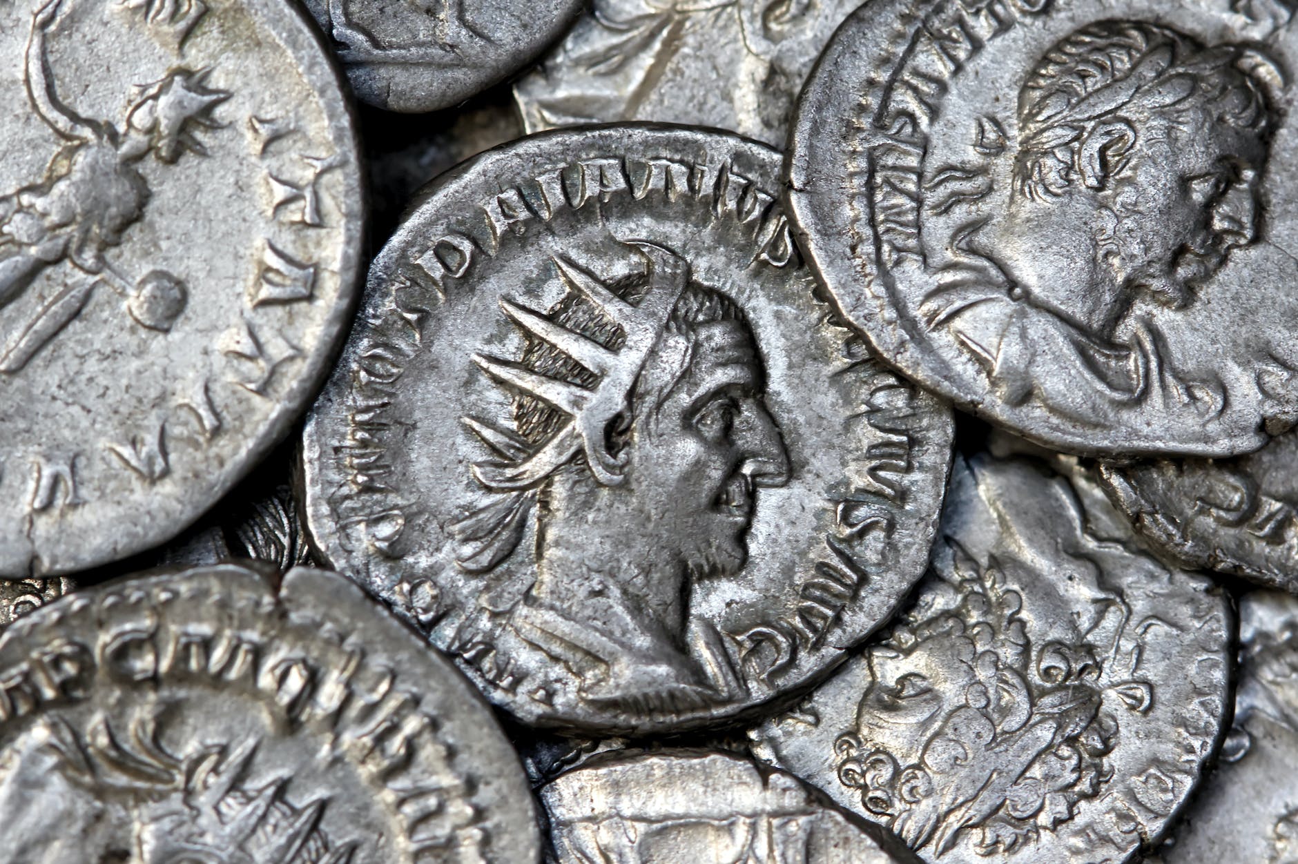 Aurelian-the Pagan Emperor who gave us Christmas Day – Learning ...